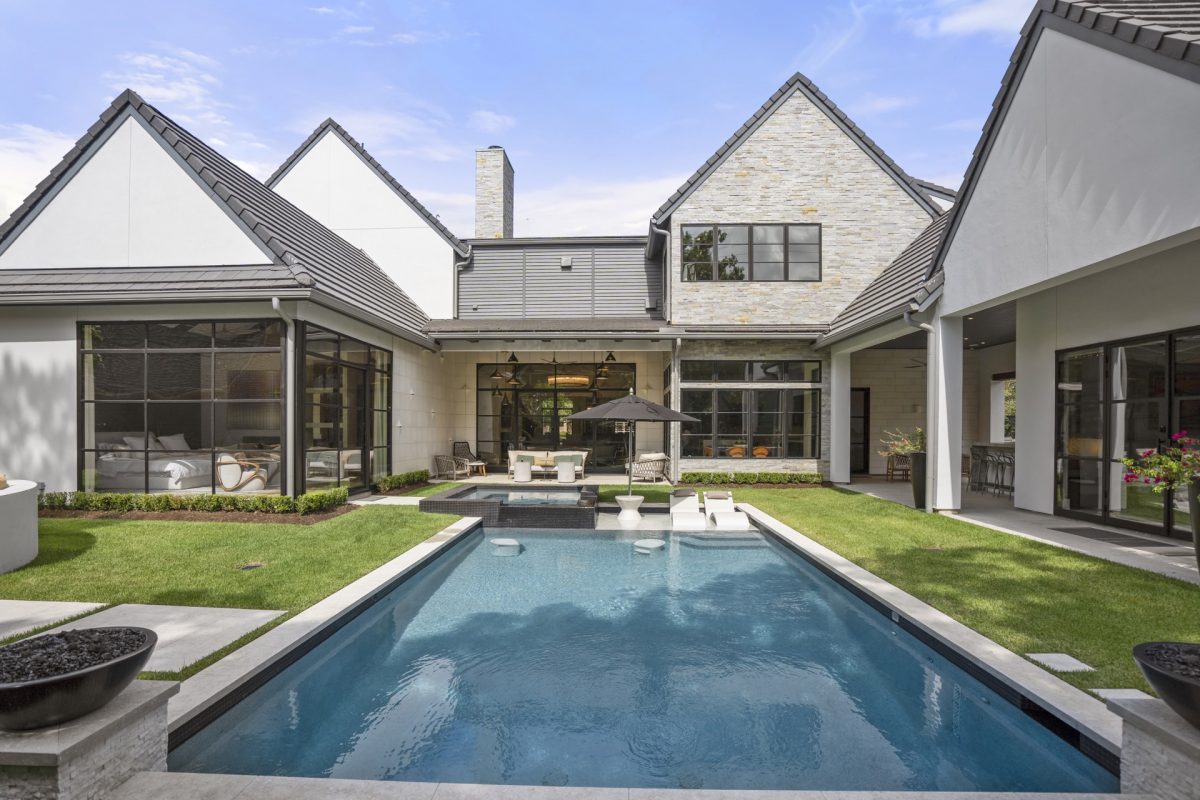 Transitional Manor House | Design DCA